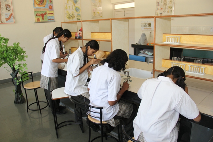 Navnidh Hassomal Lakhani Public School